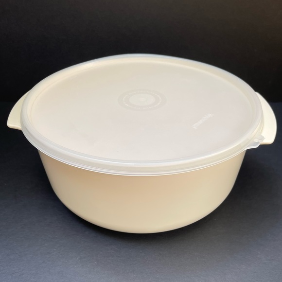 Tupperware | Kitchen | Tupperware Almond 3 Quart Microwave Cooker With ...